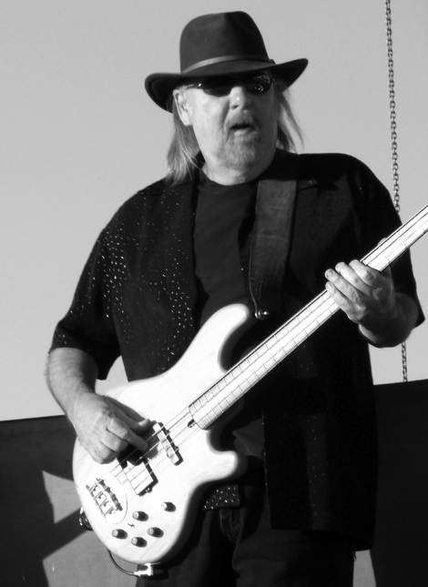 Larry Junstrom | Celebrity Graveland